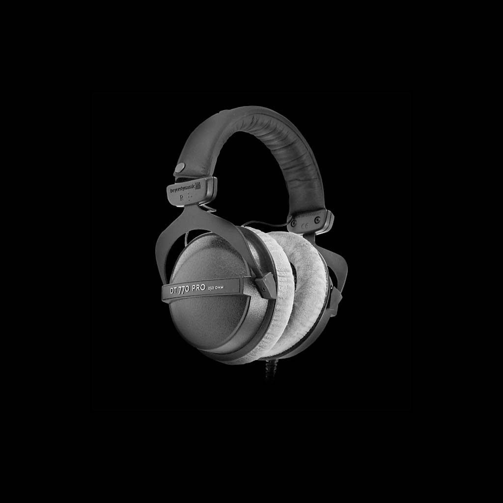 beyerdynamic DT 770 PRO Studio Headphones - 250 Ohm - AX STORE